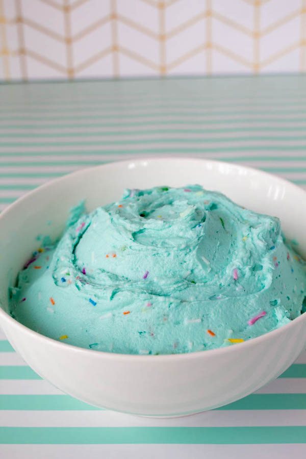 Ultimate Sundae Birthday Cake ~ Recipe | Queenslee Appétit