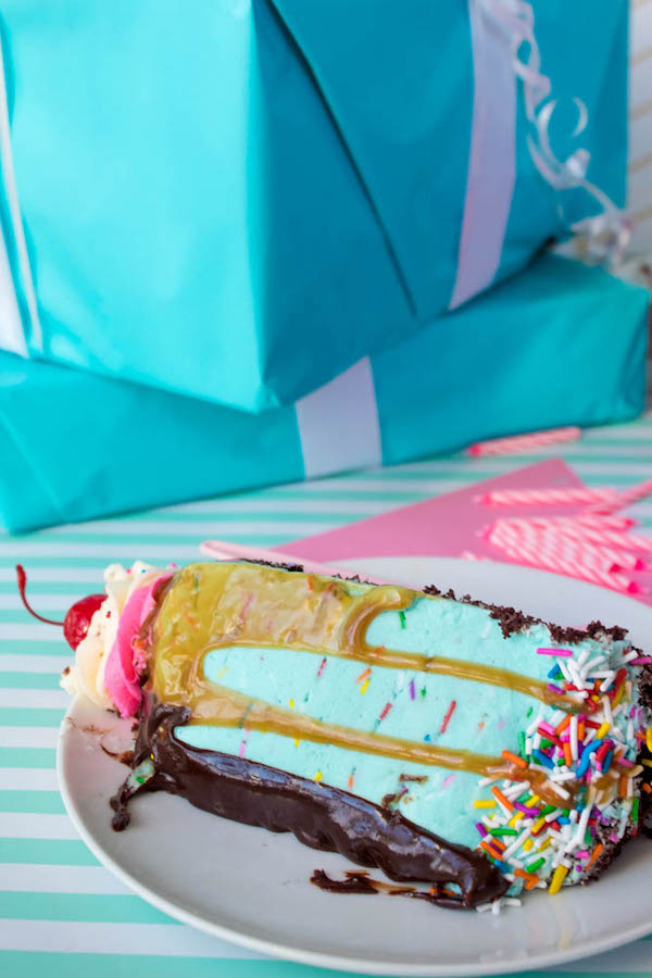 Ultimate Sundae Birthday Cake ~ Recipe | Queenslee Appétit