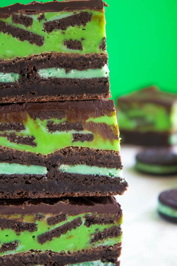 Mint Oreo Fudge Brownies ~ Recipe | Queenslee Appétit