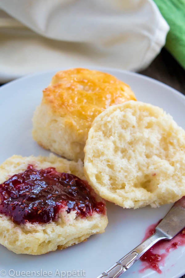 Perfectly Flaky Buttermilk Biscuits ~ Recipe | Queenslee Appétit
