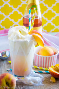 Peaches and Cream Floats ~ Recipe | Queenslee Appétit