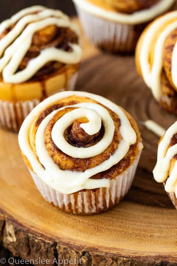Cinnamon Roll Muffins - queenslee appetit